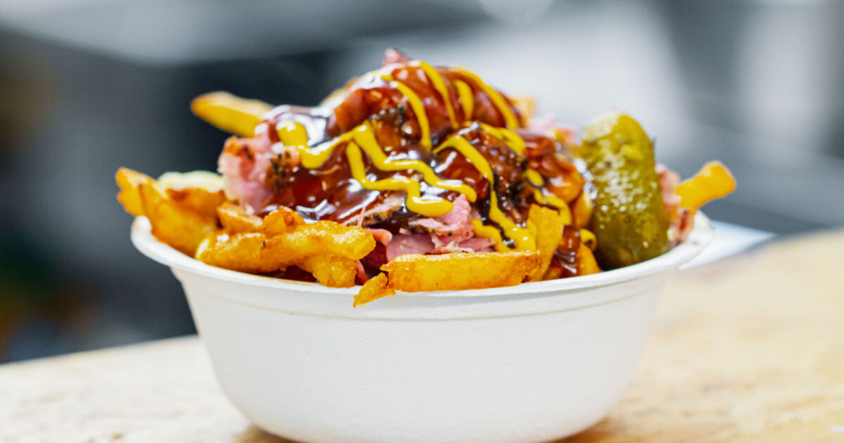 Blue Caribou Cooks Up Poutine In Manchester | Mob