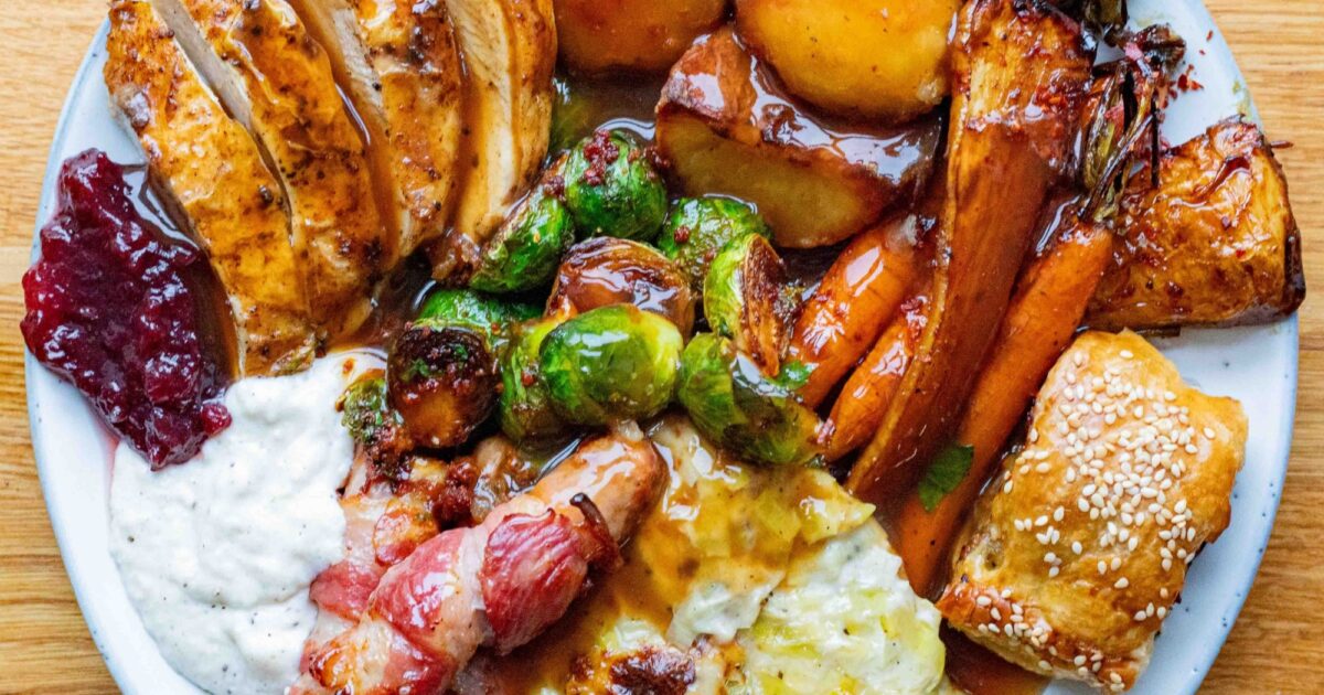 The Ultimate Christmas Dinner | Mob