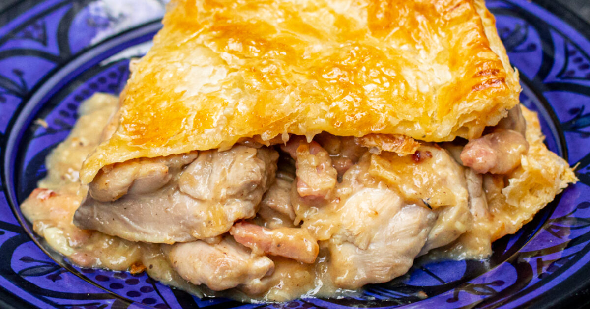 Roasted Garlic Chicken Pie | Mob