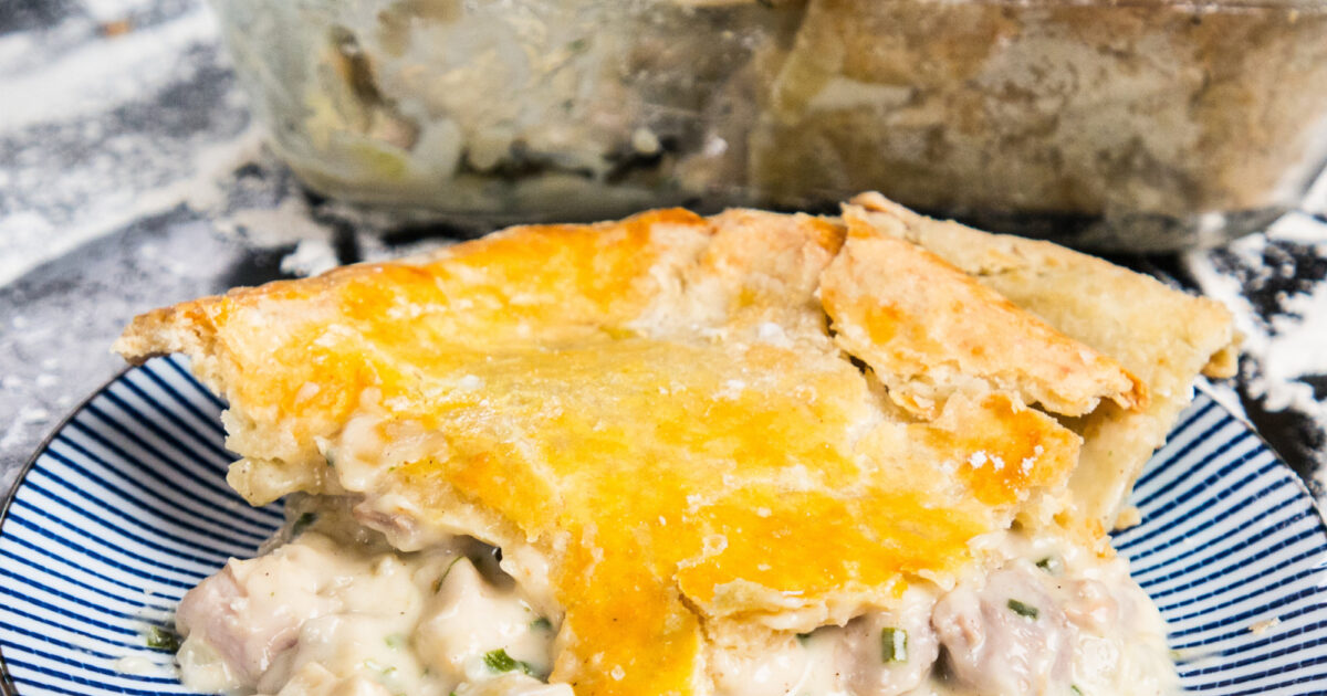 Mob Kitchen Chicken Pie | Moravian Chicken Pie Recipe — The Mom 100 – WHKRQ