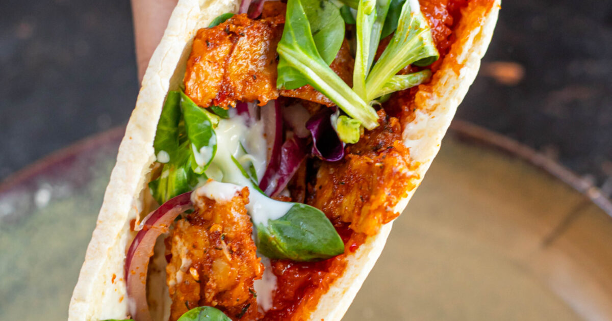 Mango & Chilli Peri Peri Pitta with Quorn Makes Amazing | Mob