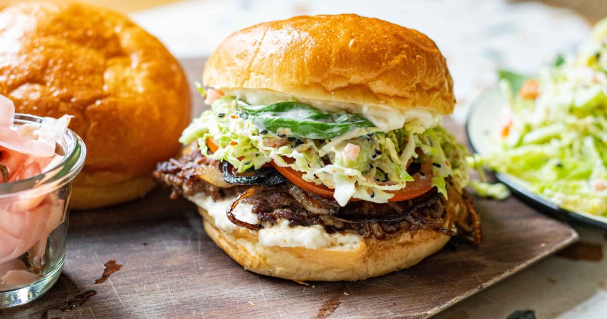 Crunchy Onion Veggie Smash Burgers | Mob