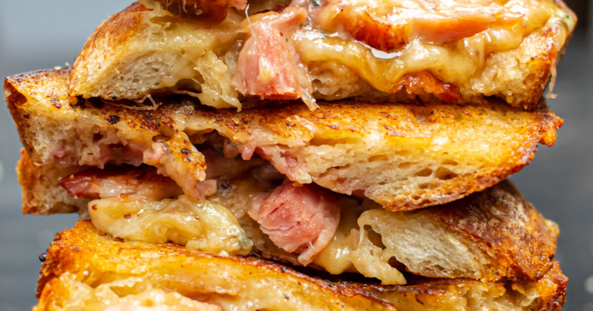 Leftover Christmas Toastie | Mob