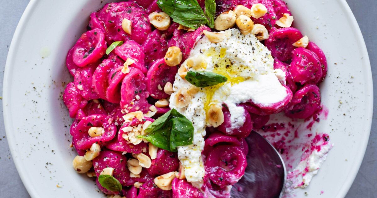 Beetroot Pasta Recipe | Mob