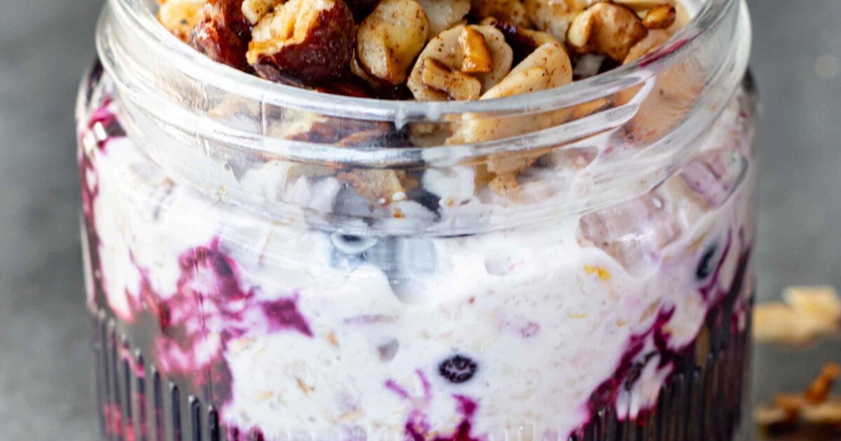 Blueberry Crunch Overnight Oats | Mob