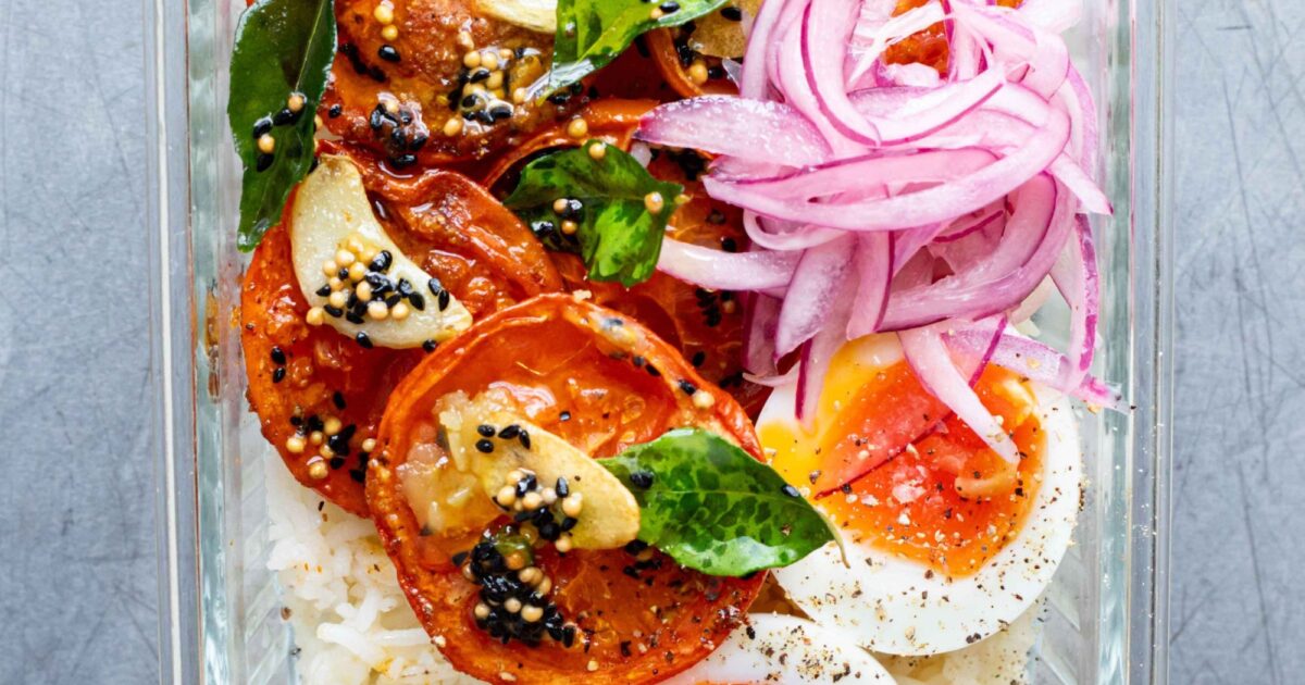 Slow Roast Tomato & Egg Curry Rice | Mob