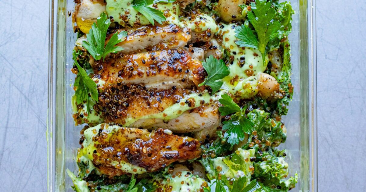 Crunchy Quinoa, Chicken & Bean Salad | Mob
