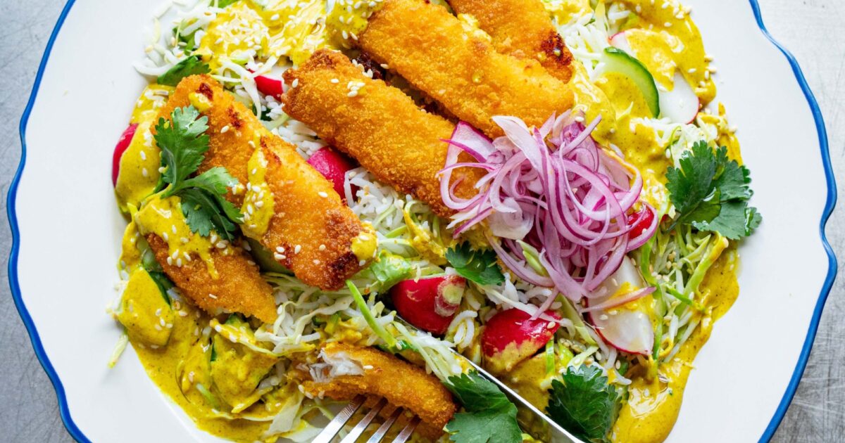 Crispy Fish Finger Katsu Salad with Curry Dressing | Mob