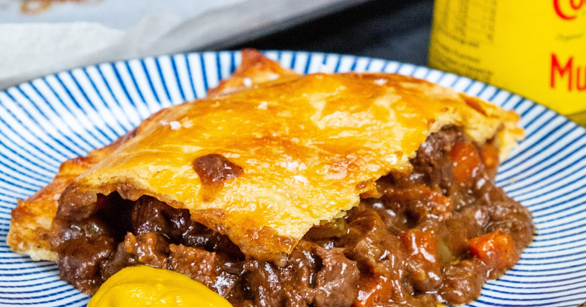 Beef & Ale Slice Pie | Mob